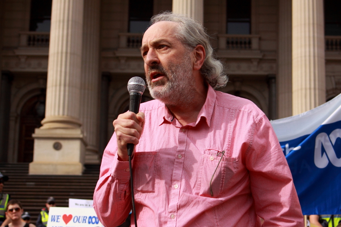 Dr Tim Woodruff | No Fibs Independents Day